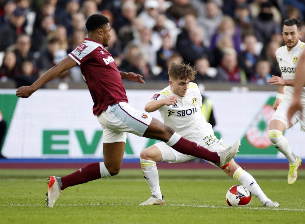 Leeds: Lewis Bate transfer news | The Transfer Tavern
