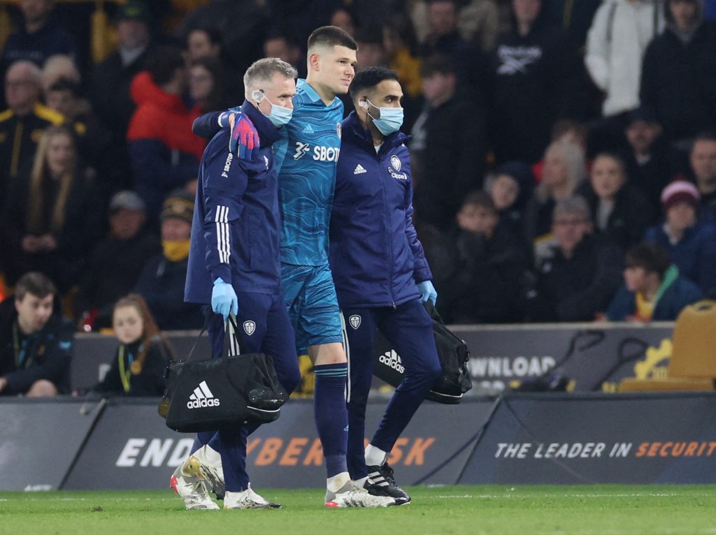 Leeds: Ben Dinnery drops Illan Meslier injury news