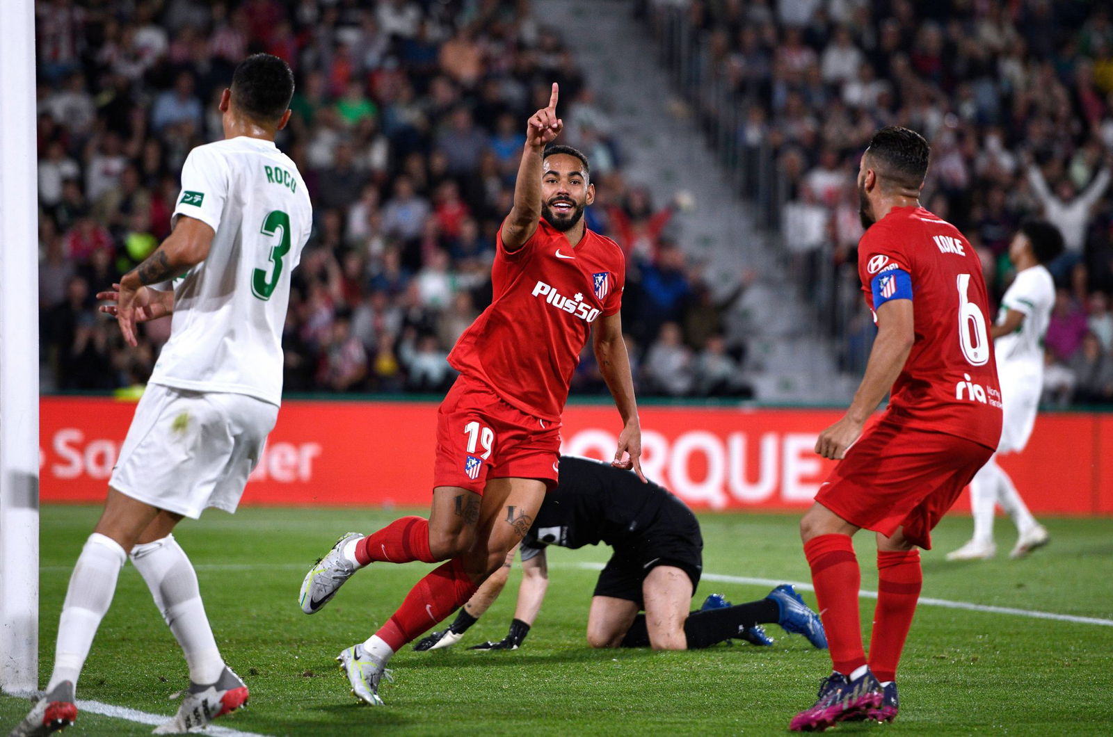 Aston Villa eyeing up Matheus Cunha move | The Transfer Tavern